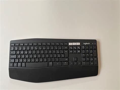 Logitech K850 Keyboard Tastatur Wireless Bluetooth Kaufen Auf Ricardo