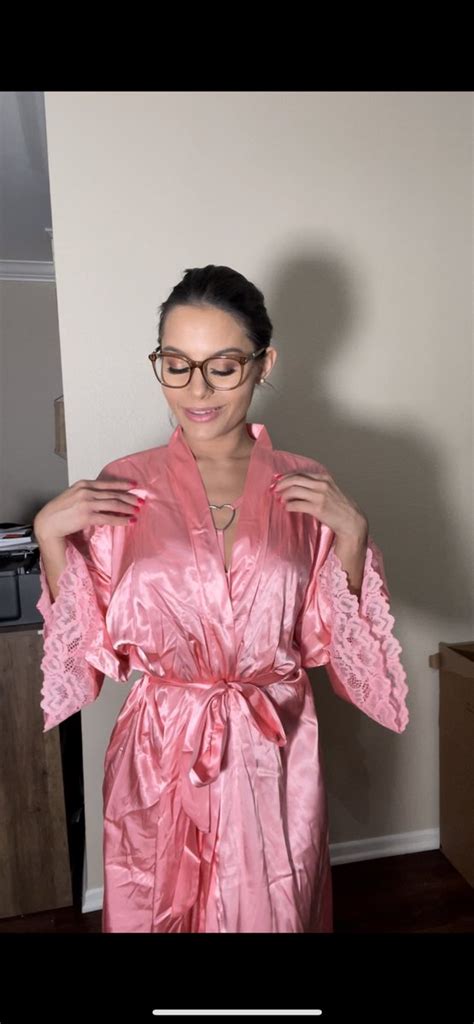 Nicole Aria On Twitter Begging You To Cum On My Glasses After You
