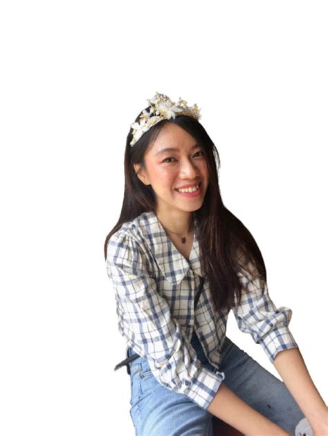 Yanisa Poongthaisong Medium