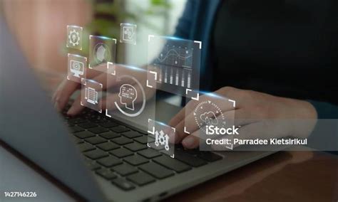 데이터 기반 사고 방식 개념 빅 데이터를 수집하고 분석하고 감정과 직감 대신 데이터 분석을 기반으로 의사 결정을 내립니다 회사에서 데이터 중심 문화에 도전하고 구현하십시오