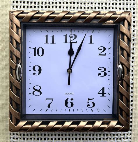 Часы настенные квадратные бронза 20 х 20 см цена 170 грн — Prom Ua Id 1729474122
