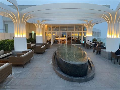 [맥퀸즈바 힐튼부산] 기장 바다뷰 보며 칵테일 하기 좋은곳 네이버 블로그