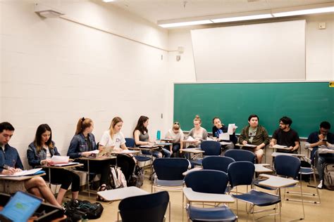 University Plans To Hold More In Person Classes For Fall Semester The Daily Illini