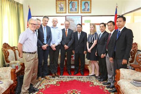 ប្រទេសហូឡង់ គ្រោងវិនិយោគវិស័យកសិកម្ម ផ្លែឈើ បន្លែនិងគ្រឿងទេសនាំចេញទៅ សហភាពអឺរ៉ុប សម្លេងសហគមន៍ខ្មែរ