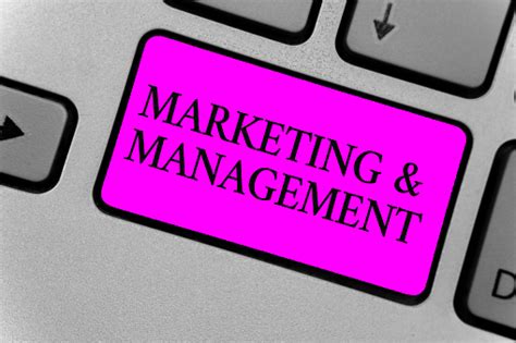 필기 텍스트 작성 마케팅 및 관리입니다 사무 입력 제품 컴퓨터 프로그램 입력된 소프트웨어 키보드 기호 버튼에 대 한 전략 개발의 개념 의미 과정 0명에 대한 스톡 사진 및