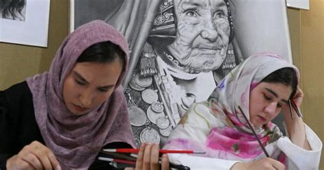 بگذارید دختران افغان بیاموزند؛ واکنش‌ها به بسته‌ ماندن مدارس دخترانه