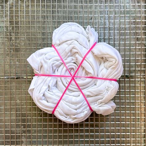 How To Tie Dye Swirl Pattern