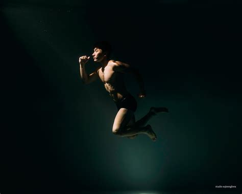 스튜디오 수중화 수중바디프로필에 도전해보세요 스튜디오 수중화만의 유니크한 바디프로필and프로필사진