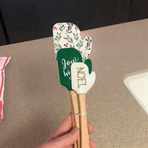 CWC Kitchen Cwc 3 Piece Holiday Utensil Set Poshmark