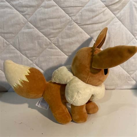 Pokémon Eevee Plushie 22cm