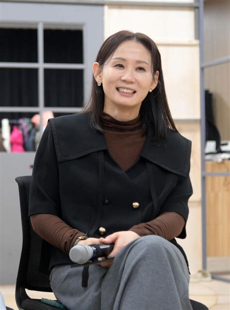 7년 만에 연극 무대 서는 김선영 “범죄자 아들 둔 엄마의 심리 그려요”