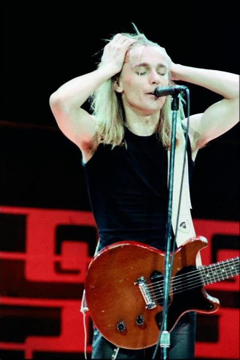 68 Best Robin Zander Images On Pinterest European Robin Bass Guitars And Cheap Trick