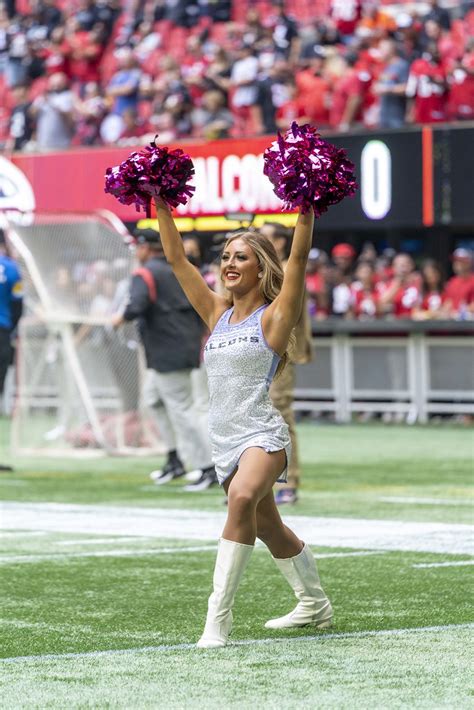Entertainment Team — Washington Footba… Flickr