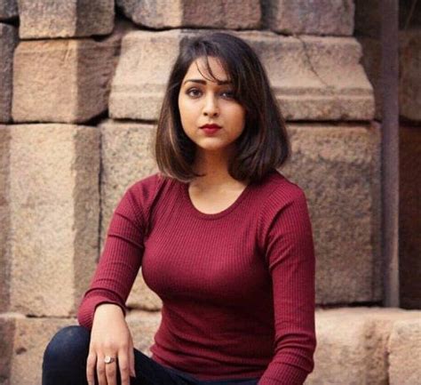 Aishwarya Singh Youtuber हाइट Weight उम्र बॉयफ्रेंड Biography In Hindi News Hindustan