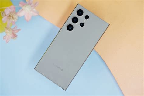 Y L Chi C Galaxy S Ultra Ra M T N M Ngo I Gi M T I Tri U Ai Camera N T Iphone Pro Max