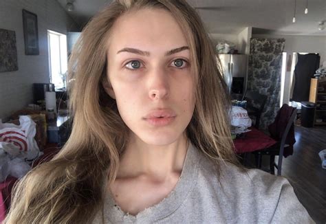 Do I Pass With No Makeup On Rtranspassing