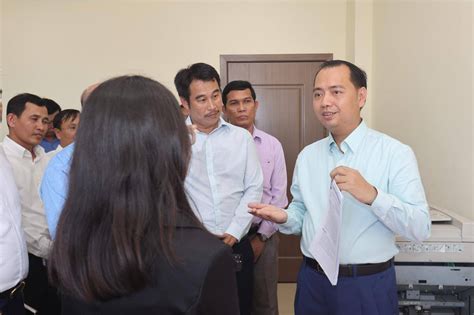 ឯក ឧត្តម នេត្រ ភក្រ្ដា ប្តេជ្ញា ពង្រីក វិស័យ ព័ត៌ មាន ឲ្យ កាន់ តែ ខ្លាំង ឡើង ដើម្បី ផ្សព្វ ផ្សាយ