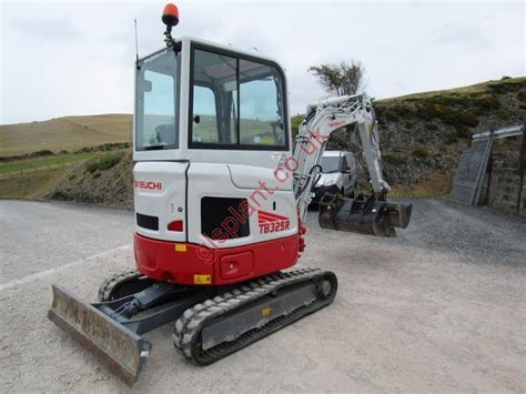 Takeuchi Tb 325r Mini Digger For Sale