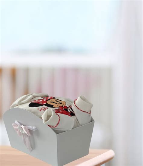 Комплект за новородено момиченце Подаръчни комплекти