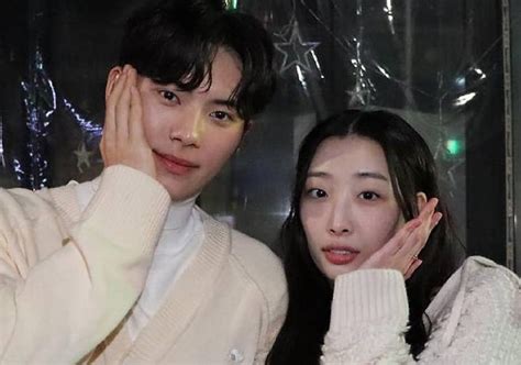 Bon Appétit Your Majesty Star Lee Chae Min Seen Wearing Couple Ring With His Girlfriend Ryu