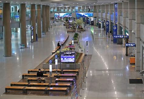 영종도 골프장 방 빼 전쟁…인천국제공항공사 Vs 스카이72 아주경제