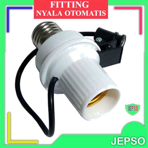 Jual Fitting Sensor Lampu Otomatis Cahaya Siang Dan Malam Pitting Lampu Sensor Otomatis Nyala