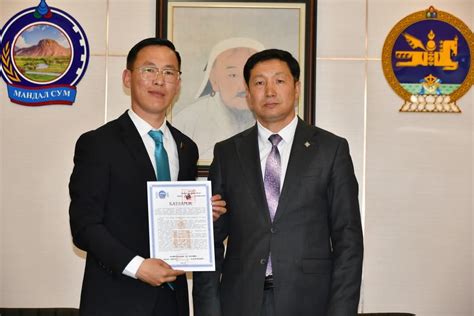 Б Бат Сайн байцгаана уу Модон могой жилийн зуны тэргүүн сарын шинийн 1 ний Билэгт сайн өдрийн