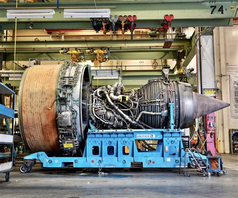 Boeing 777 Engine At San Francisco Airport Pratt And Whitney Jet