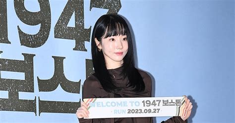 박윤 예쁘게 포즈 엑s Hd포토