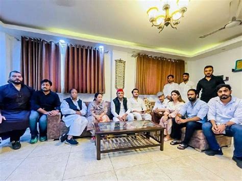 Azam Khan Has Been Inserted Coronary Stent Due To Heart Blockage आजम