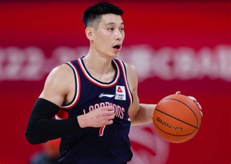 林书豪正式告别cba！出战7场622，感谢广州，难掩离别之情