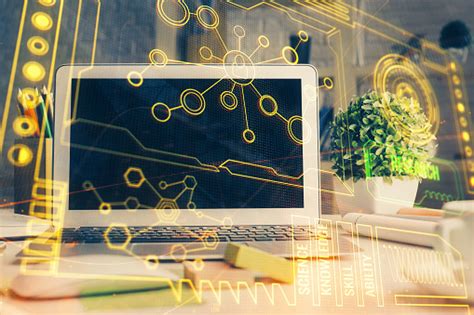 배경 및 기술 테마 도면에 개인용 컴퓨터와 데스크톱의 이중 노출 빅데이터의 개념 개념에 대한 스톡 사진 및 기타 이미지 개념