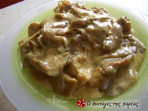 Μανιτάρια αλα κρέμ διαίτης Συνταγή από τον την Mama Recipe Recipes Greek Recipes Cooking