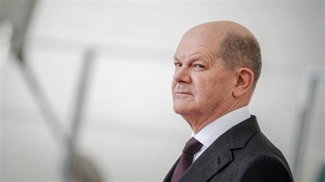 Olaf Scholz Scholz Besucht Anschlagsort In M Nchen News De