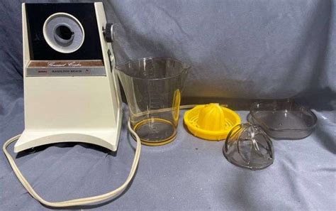 Hamilton Beach Scovill Gourmet Center With Accessories Model No 223 2