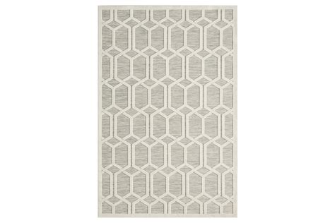 Veranda Silver Gray Trellis 5 X 7 Outdoor Rug At Gardner White