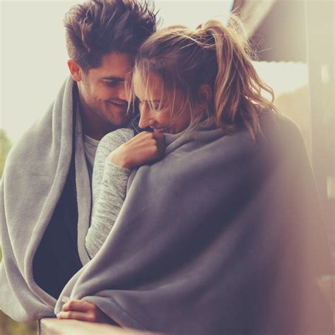 25 Intense Chemistry Signs Between Two People Happier Human