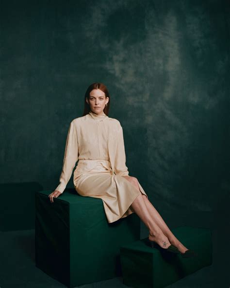 Riley Keough Emily Blunt Kathryn Hahn And More Reveal Their Particular Set Of Skills