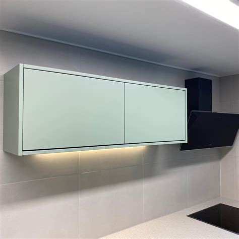 플랩 수납장 간접 조명으로 포인트 문을 열면 시원한 컬러감으로 모해 인테리어 디자인 스튜디오 Facebook