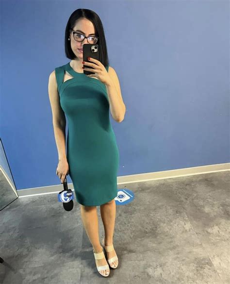 Bent Over Selfie Rkatiekatro