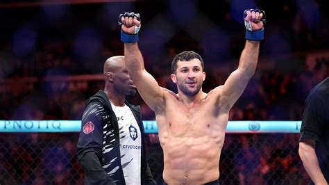 Azamat Bekoev Def Ryan Loder At Ufc Des Moines Best Photos
