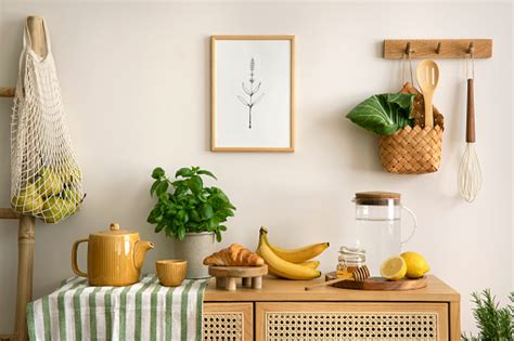 등나무 Commode 의자 허브 야채 음식 및 현대 가정 장식에 부엌 액세서리와 부엌 공간의 인테리어 디자인 포스터를