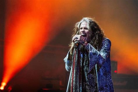Steven Tyler Singing 1970s