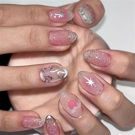 발산네일 마곡네일 잼네일 원장 ¨̮ •♥ On Instagram 하트 대잔치 🤝🏻💗 디자인출처 Nailbin