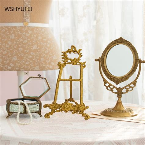 Old Effect Classical Pattern Old Retro Style Golde Grandado