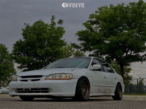 1998 Honda Accord With 17x95 0 Jnc Jnc001 And 23545r17 Nitto Neo Gen