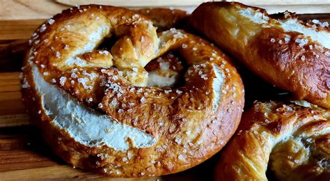 [homemade] Bavarian Soft Pretzel R Homecooking