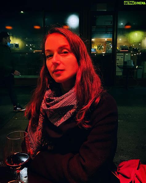 Julia Ioffe Wiki Biography Age Gallery Spouse And More