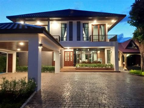 🚪งานกระจก ประตู หน้าต่าง บานไม้ เกาะคา ลำปาง🪟 😊งานเล็ก งานใหญ่ เราพร้อมยินดีรับใช้ด้วยใจค่ะ😊