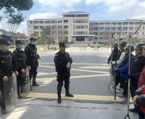强化反恐防暴演练实践 筑牢反恐安全防护墙